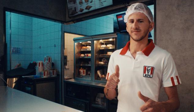 KFC ficha al doble de Leo Messi para su nueva campaña