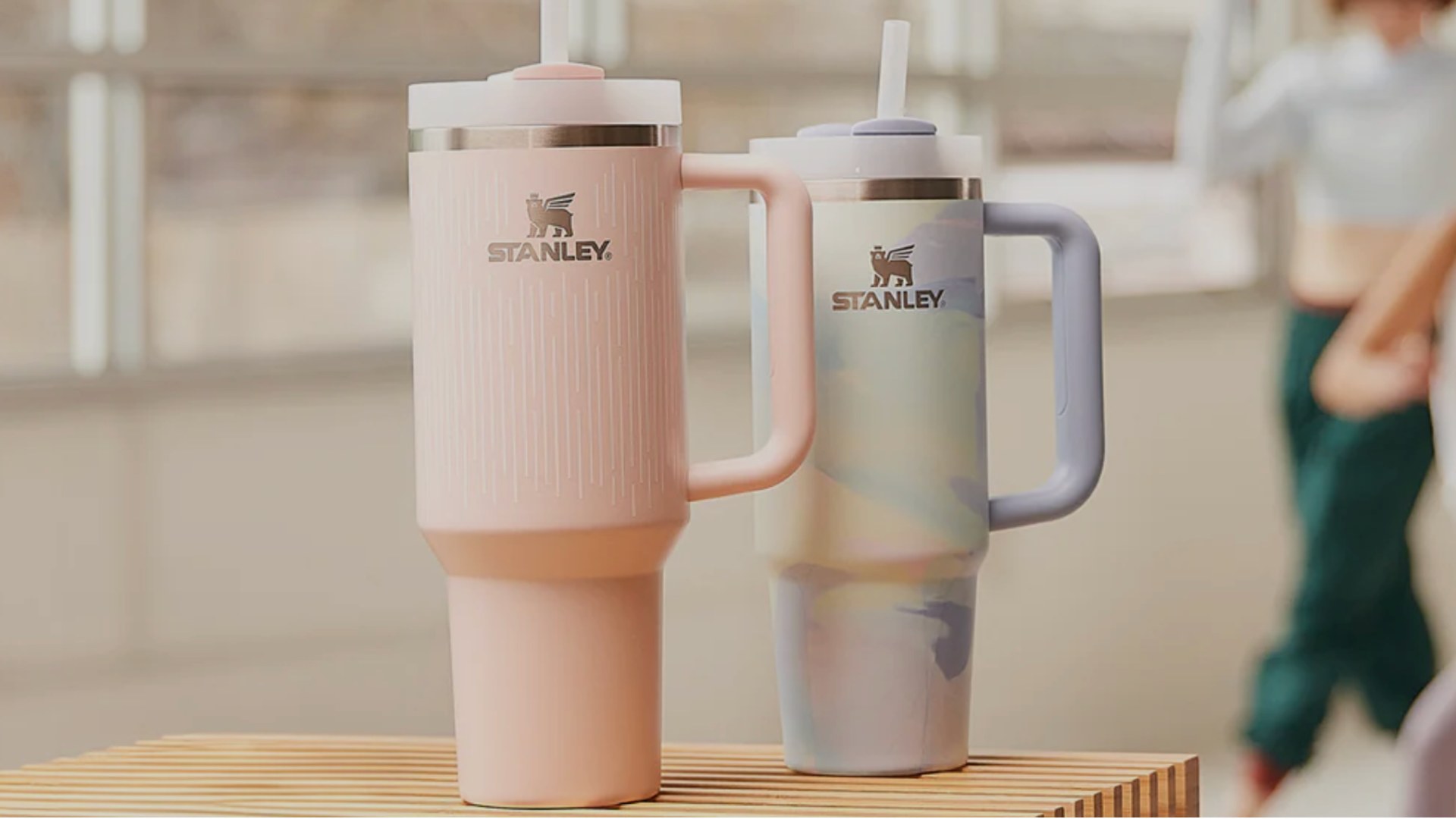 De los zuecos de goma a los termos: este es el profesional de marketing detrás del éxito de ...