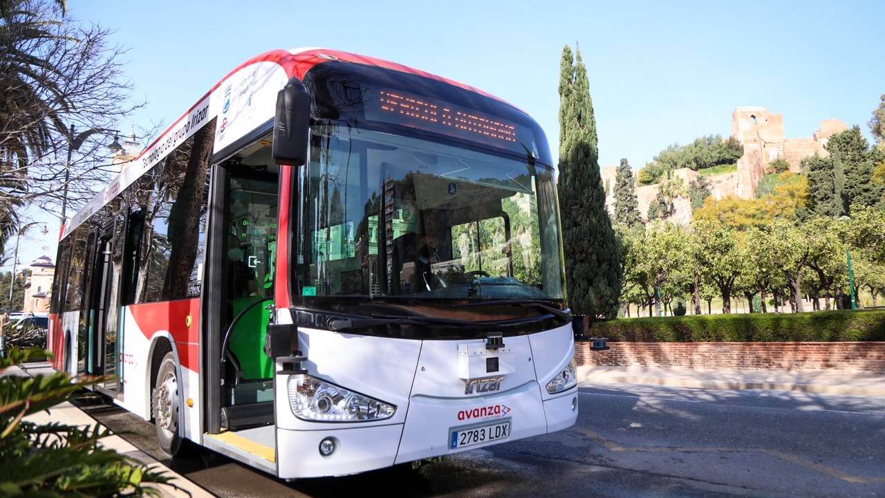 El primer autobús autónomo de alta capacidad circula por Málaga