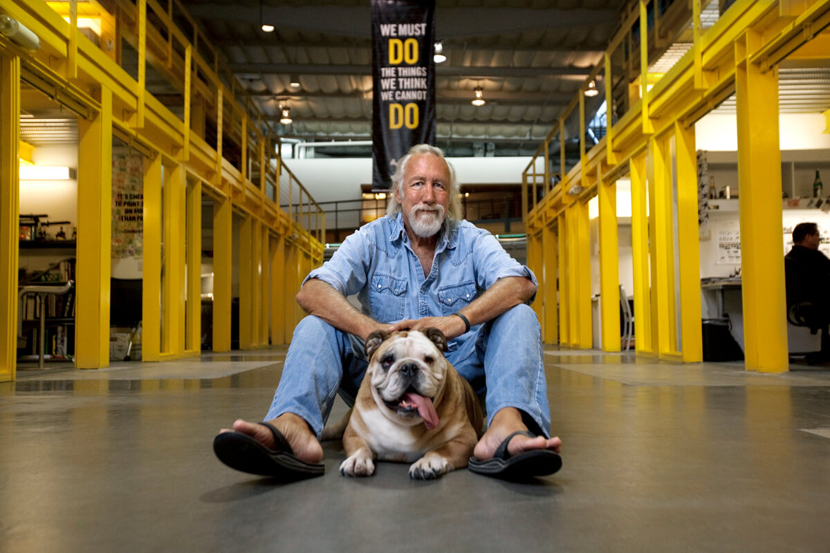 Cannes nombra personaje del año a Lee Clow, el creativo que reposicionó ...